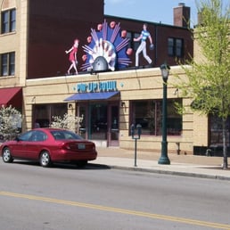 PIN-UP BOWL - Updated July 2025 - 78 Photos & 95 Reviews - 6191 Delmar ...