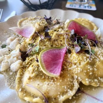 MAKOS MARINA BAR & GRILL - Updated January 2026 - 85 Photos & 56 ...