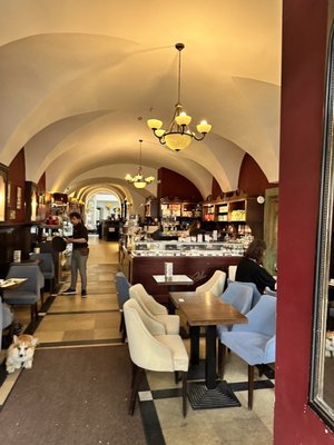 PIJALNIA CZEKOLADY E.WEDEL - Updated October 2025 - 76 Photos & 54 ...