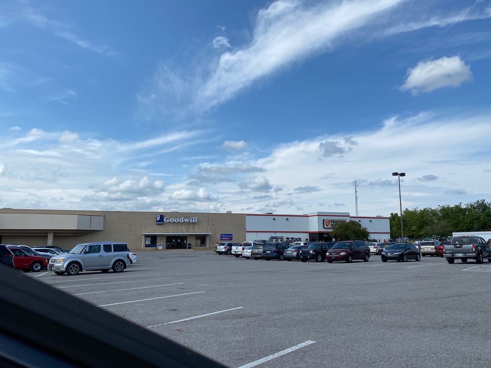 GOODWILL RETAIL STORE OF MIDDLE TENNESSEE - Updated August 2024 - 16 ...