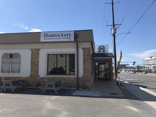 OMEGA EATS - Updated December 2025 - 68 Photos & 98 Reviews - 2606 ...