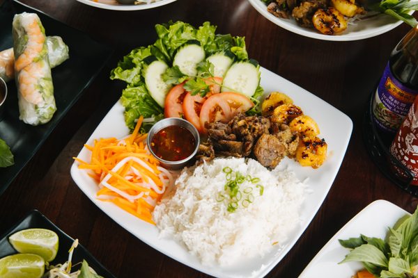 SIMPLY PHO HOUSE - Updated July 2025 - 75 Photos & 133 Reviews - 164 ...