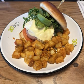 30HOP - Updated April 2025 - 95 Photos & 32 Reviews - 1020 NW Pryor Rd ...