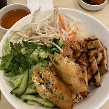 VPHO - Updated October 2024 - 296 Photos & 151 Reviews - 930 W Hamilton ...