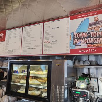 TOWN TOPIC - Updated September 2025 - 424 Photos & 492 Reviews - 2021 ...