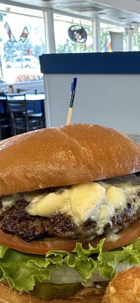 BARNEY’S BURGERS - Updated June 2024 - 11 Photos - 1320 Redwood Ave ...