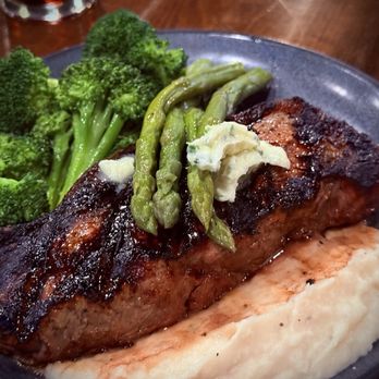 GRAIN & GROG AMERICAN TAVERN - Updated September 2025 - 49 Photos & 45 ...