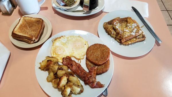 COPANS CAFE - Updated December 2025 - 18 Photos & 44 Reviews - 1951 W ...