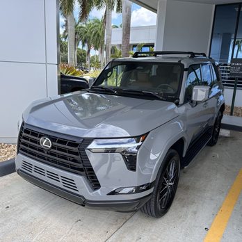 JM LEXUS - Updated June 2025 - 244 Photos & 429 Reviews - 5350 W Sample ...