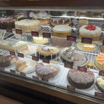 THE CHEESECAKE FACTORY - Updated May 2025 - 821 Photos & 679 Reviews ...