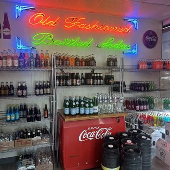 CAPRI DELI - Updated May 2025 - 875 Photos & 1127 Reviews - 713 E San ...