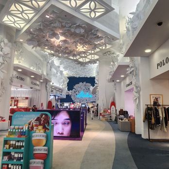 DFS WAIKIKI - Updated January 2026 - 70 Photos - 330 Royal Hawaiian Ave ...