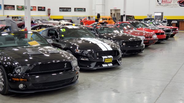 UNIQUE CLASSIC CARS - Updated December 2025 - 11 Photos & 17 Reviews ...