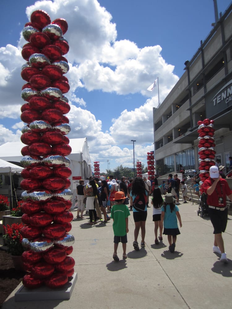 BALLOON QUEEN - Updated January 2026 - 13 Reviews - 420 Queen Street ...