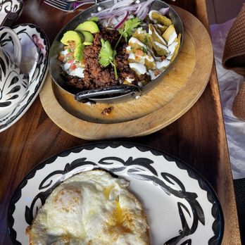 KALAVERAS - Updated November 2024 - 261 Photos & 148 Reviews - 1740 ...