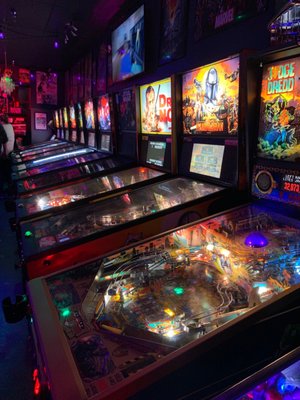 TOKEN GAME TAVERN - Updated January 2026 - 214 Photos & 122 Reviews ...
