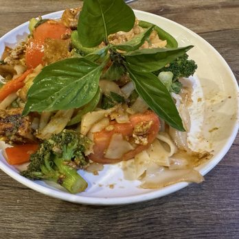 THAI WISDOM LOUNGE EDMONDS - Updated August 2025 - 317 Photos & 35 ...