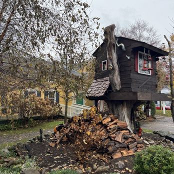 THE TREE HOUSE TAVERN & BISTRO - Updated January 2025 - 1803 Photos ...