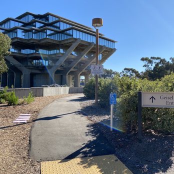 GEISEL LIBRARY - Updated December 2025 - 179 Photos & 75 Reviews - 9500 ...