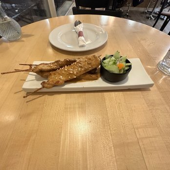 SARA THAI KITCHEN - Updated October 2024 - 52 Photos & 50 Reviews - 609 ...