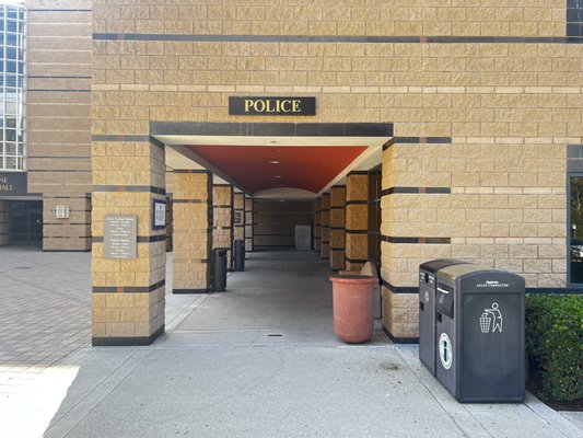 IRVINE POLICE DEPARTMENT - Updated September 2025 - 42 Photos & 158 ...