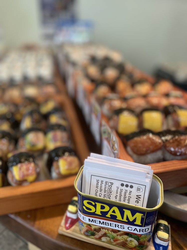 MUSUBI CAFE IYASUME BEACHWALK - Updated July 2024 - 435 Photos & 192 ...