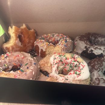 ASTRO DOUGHNUTS & FRIED CHICKEN - Updated January 2025 - 1867 Photos ...