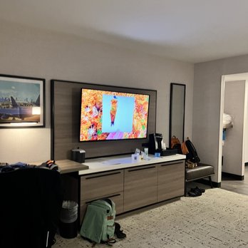 HAMPTON INN NEWARK AIRPORT - Updated June 2025 - 103 Photos & 30 ...