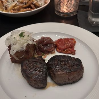 ENTOURAGE - Updated August 2024 - 370 Photos & 141 Reviews - 796 ...