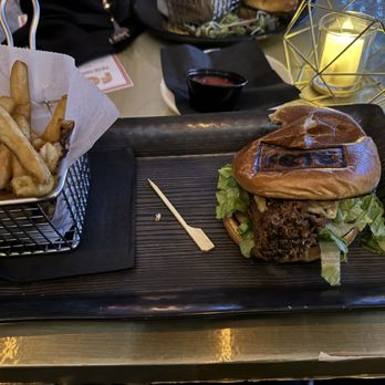 FETE - Updated March 2025 - 103 Photos & 65 Reviews - 25 Kingston St ...