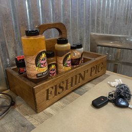 THE FISHIN’ PIG - Updated July 2025 - 151 Photos & 293 Reviews - 117 ...