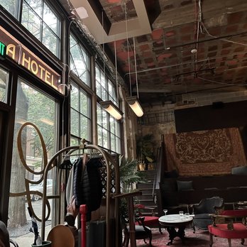 HOTEL GREENE - Updated August 2024 - 567 Photos & 158 Reviews - 508 E ...