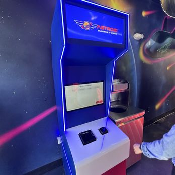 ASTROID BURGERS & WINGS - Updated June 2025 - 82 Photos & 37 Reviews ...