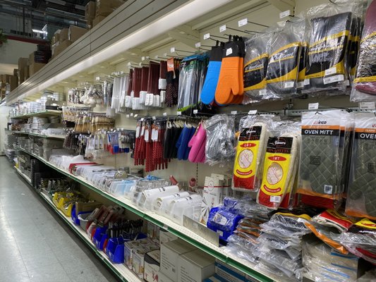 WIN DEPOT RESTAURANT EQUIPMENT CENTER - Updated May 2024 - 567 Photos ...