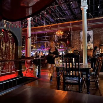 RAVEN’S MANOR - Updated August 2024 - 1086 Photos & 354 Reviews - 235 ...