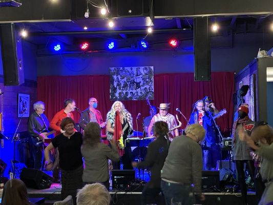 BERNELL’S - Updated January 2026 - 2513 Seiferth Rd, Madison, Wisconsin - Soul Food - Restaurant ...