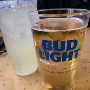 BRICKIES TAVERN - Updated January 2025 - 126 Photos & 150 Reviews - 706 ...