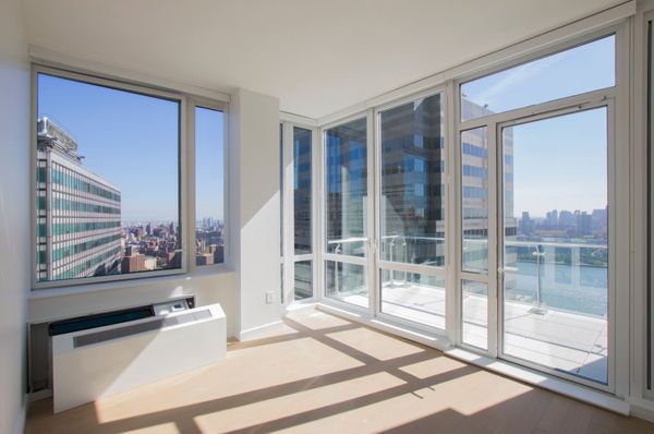 SKYLINE WINDOWS - Updated December 2025 - 30 Photos & 25 Reviews - 220 ...