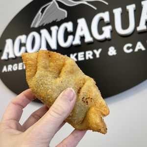 VIOLET - Updated July 2025 - 120 Photos & 70 Reviews - 1588 E Stratford ...