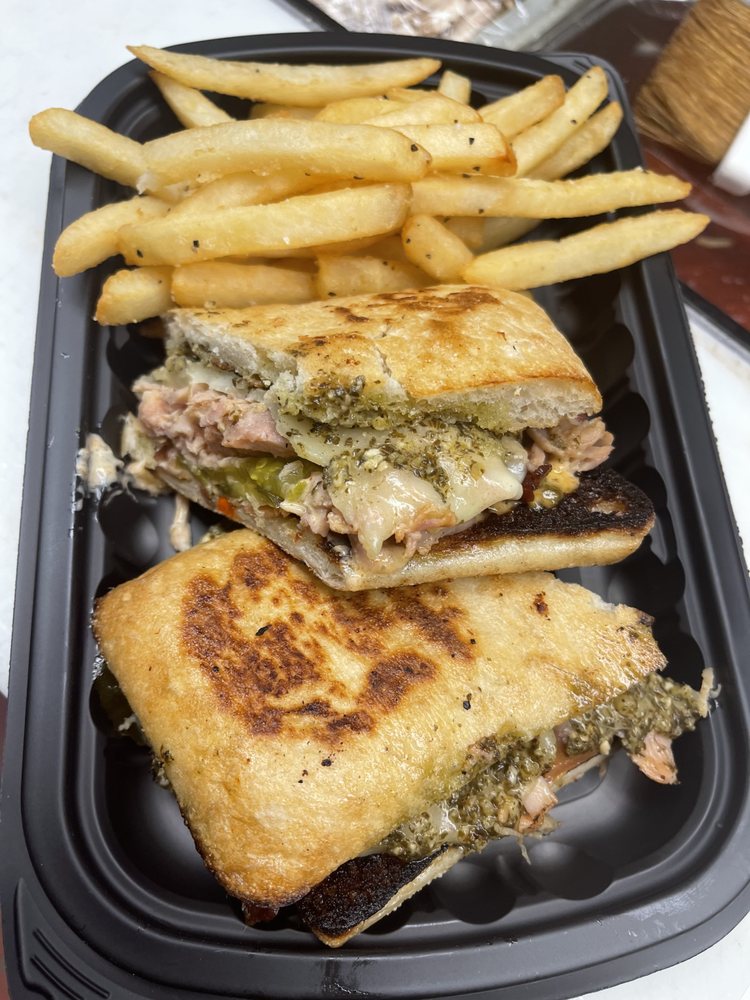 WINDSOR GRILLE - Updated December 2025 - 26 Photos & 15 Reviews - 425 E ...