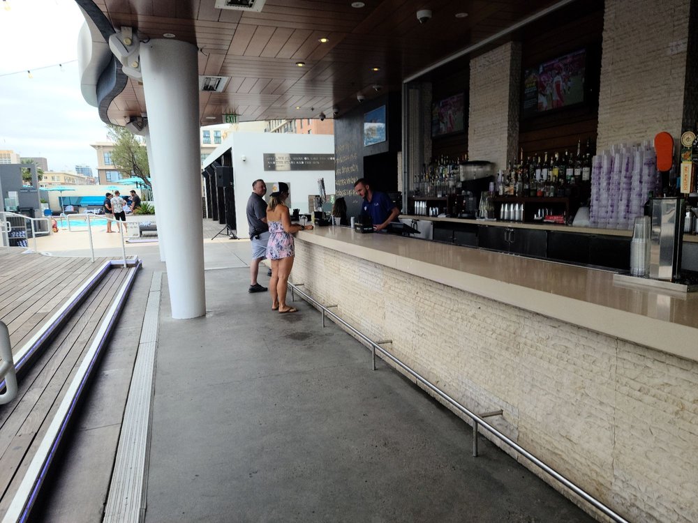 FLOAT ROOFTOP BAR - Updated October 2024 - 89 Photos & 135 Reviews ...