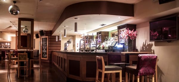 AMBER BAR - Updated August 2025 - 16 Photos & 25 Reviews - 1 Ropemaker ...