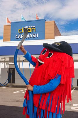 JOHNNY CLEAN - Updated August 2025 - 20 Photos - 13655 E Colonial Dr ...