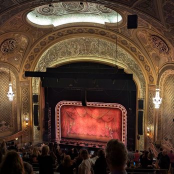 PARAMOUNT THEATRE - Updated November 2024 - 815 Photos & 559 Reviews ...