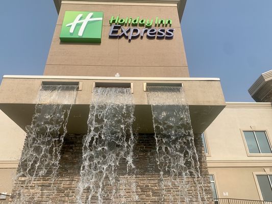 HOLIDAY INN EXPRESS WISCONSIN DELLS - Updated January 2026 - 47 Photos ...