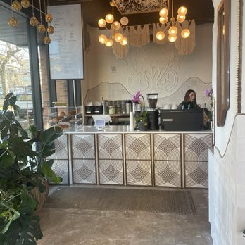 FLORA - Updated April 2025 - 53 Photos & 17 Reviews - 380 W 12th Ave ...