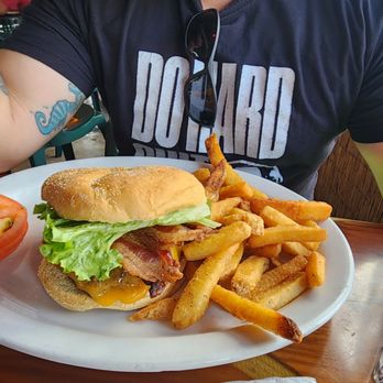 TWO FRIENDS PATIO - Updated November 2024 - 1436 Photos & 1367 Reviews ...