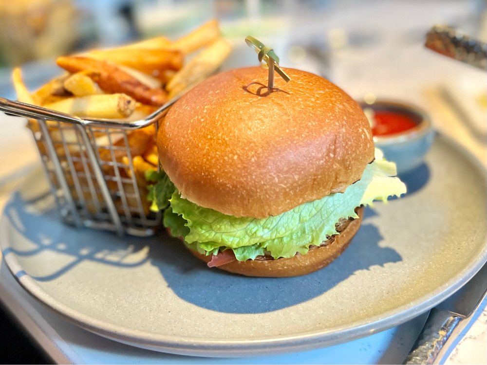 SLOPE ROOM - 232 Photos & 105 Reviews - 352 E Meadow Dr, Vail, Colorado ...