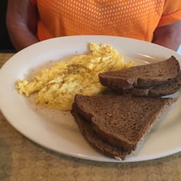 SISTERS RESTAURANT - Updated July 2025 - 119 Photos & 90 Reviews - 171 ...