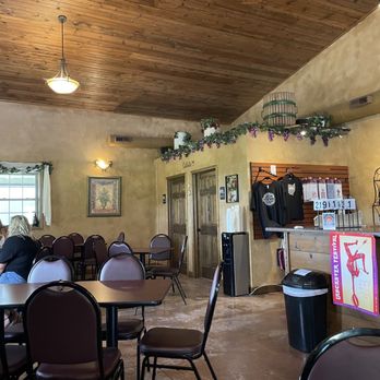 ROCKSIDE WINERY AND VINEYARDS - Updated December 2025 - 123 Photos & 70 ...